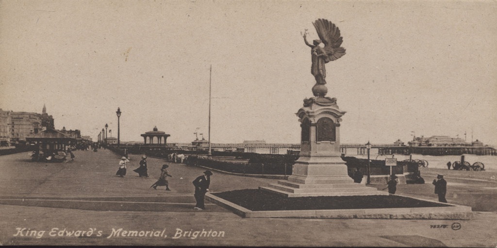 Evening ceremony at the Peace Statue - Brighton & Hove Buses